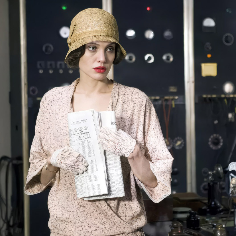 The Cloche Hat: Icon of the 1920s, Timeless Elegance